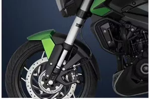 Bajaj Dominar 400 Images - Dominar 400 Interior & Exterior [20 Photos]