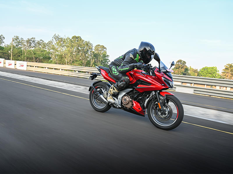Bajaj Pulsar F250 Images - Pulsar F250 Interior & Exterior [28 Photos]