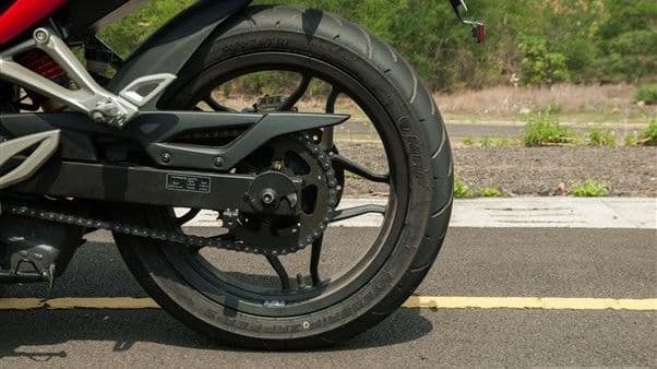 Bajaj Pulsar RS 200 Images - Pulsar RS200 Interior & Exterior [20 Photos]