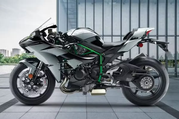 Kawasaki Ninja H2R Images- Ninja H2R Interior & Exterior [11 Photos]