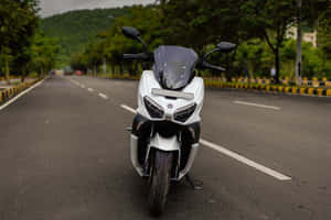 Keeway Vieste 300 Price - Images, Colours & Reviews