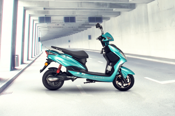 Kinetic Green Zoom Images - Green Zoom Interior & Exterior [10 Photos]