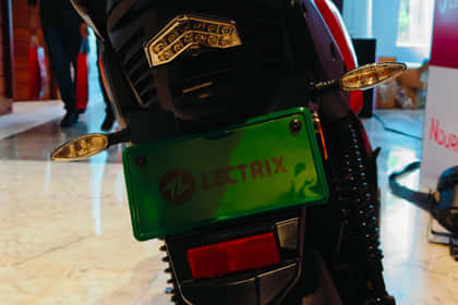 Lectrix Nduro Price 2025 | Scooter Images, Mileage & Colours