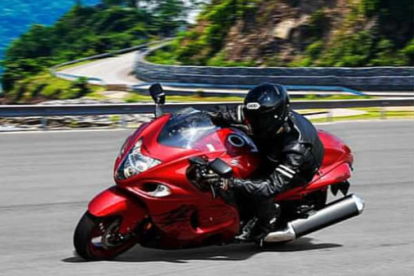 Suzuki Hayabusa Images - Hayabusa Interior & Exterior [35 Photos]