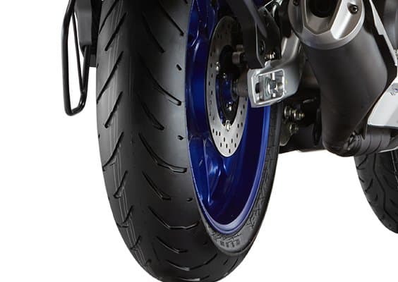 Yamaha R15 M Images - R15 M Interior & Exterior [16 Photos]