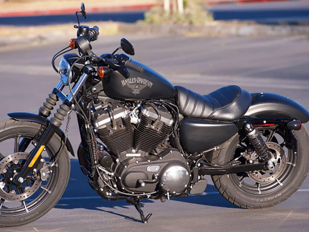 Harley-Davidson Iron 883 Images - Iron 883 Interior & Exterior [18 Photos]