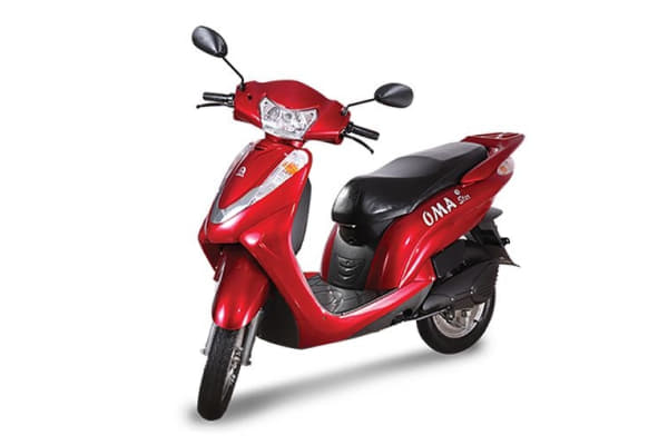 R30 electric scooter vs Oma Star 🛵 | Compare Okinawa R30 electric scooter vs Lohia Oma Star ...