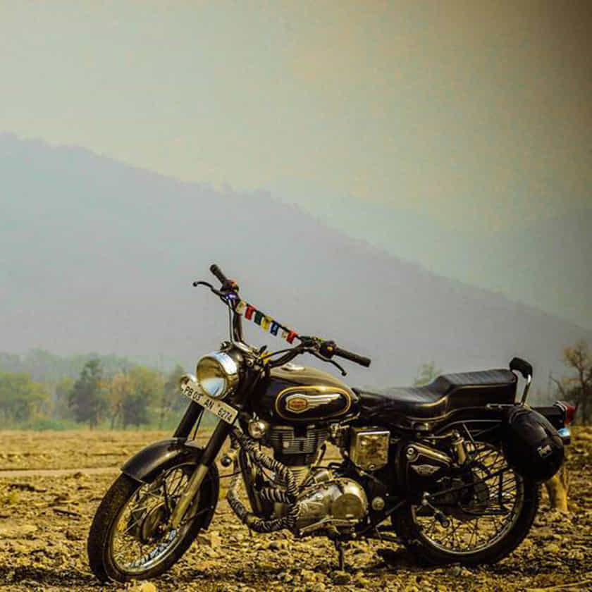 Royal Enfield Bullet 350 BS4 Price - Images, Colours & Reviews
