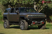 GMC Hummer EV 3X (Base Model) On Road Price, Features & Specs