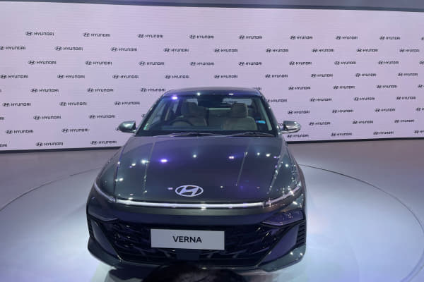 Hyundai Verna Images - Verna Interior & Exterior [38 Photos]