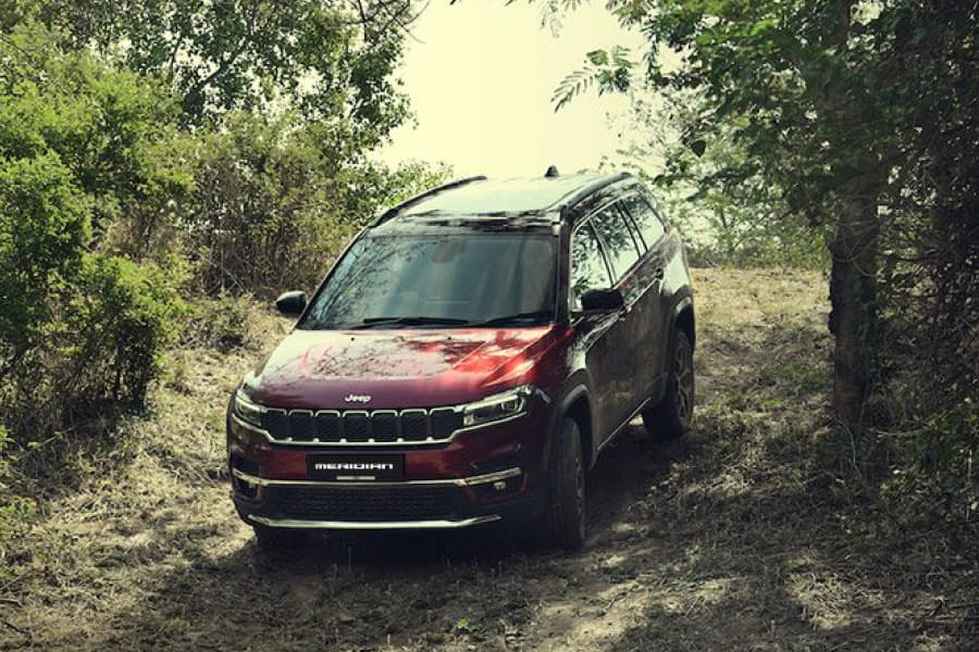 Jeep Meridian Images - Meridian Interior & Exterior [22 Photos]