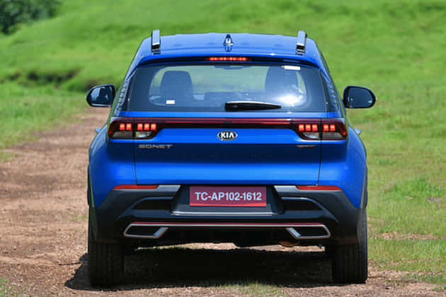 Sonet Images 📸 | KIA Sonet Interior & Exterior Photos, 360 View, Videos