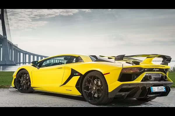 Aventador Images 📸 | Lamborghini Aventador Interior & Exterior Photos ...