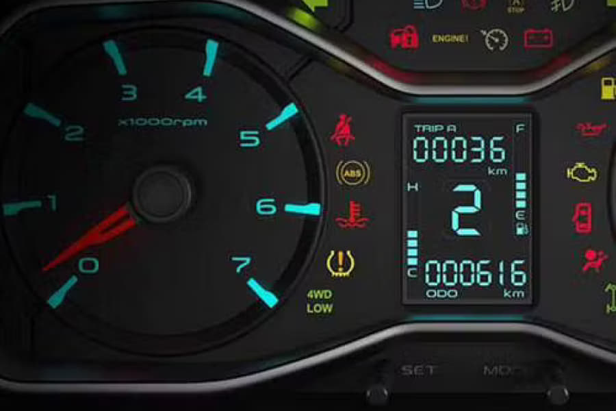 Mahindra Scorpio Classic Images - Scorpio Classic Interior & Exterior ...