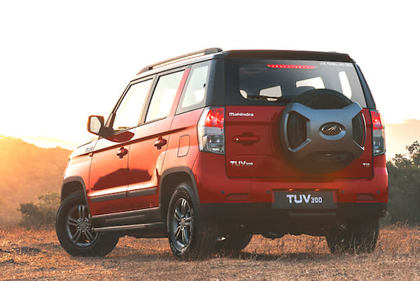 Mahindra TUV300 Images - TUV300 Interior & Exterior [28 Photos]