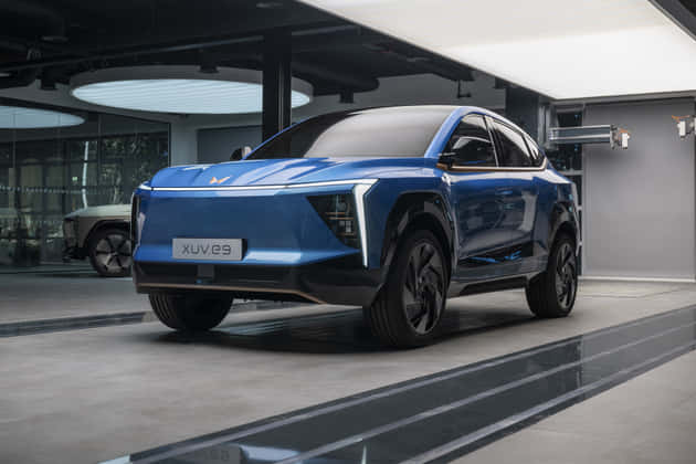 XUV e8 Images 📸 | Mahindra XUV e8 Interior & Exterior Photos, 360 View ...