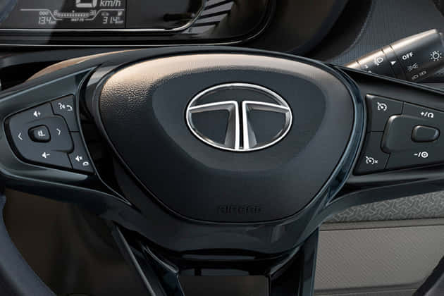 Nexon Images 📸 | Tata Nexon Interior & Exterior Photos, 360 View, Videos