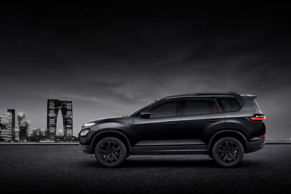 Tata Safari Images - Safari Interior & Exterior [52 Photos]