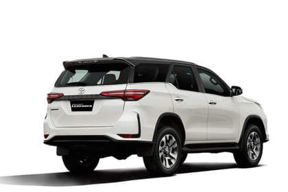 Toyota Fortuner Legender Price 2025 | Car Images, Reviews, Mileage