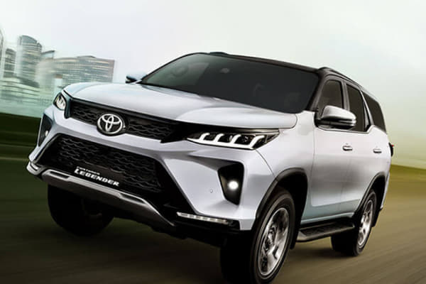 Toyota Fortuner Legender Images - Fortuner Legender Interior & Exterior ...