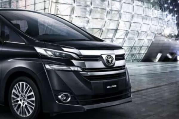 Toyota Vellfire Images - Vellfire Interior & Exterior [41 Photos]
