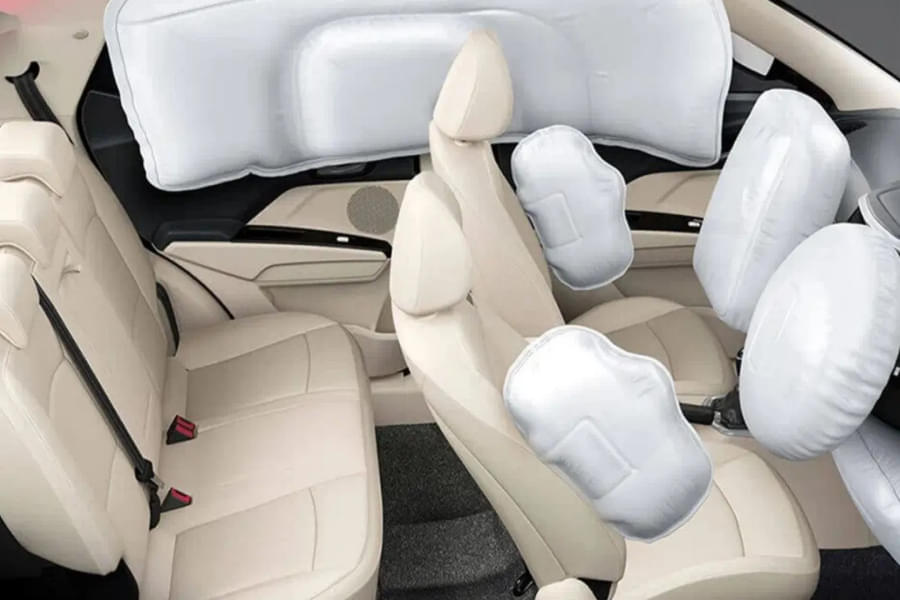 Mahindra XUV 300 - Check Offers, Price, Photos, Reviews, Specs @91Wheels