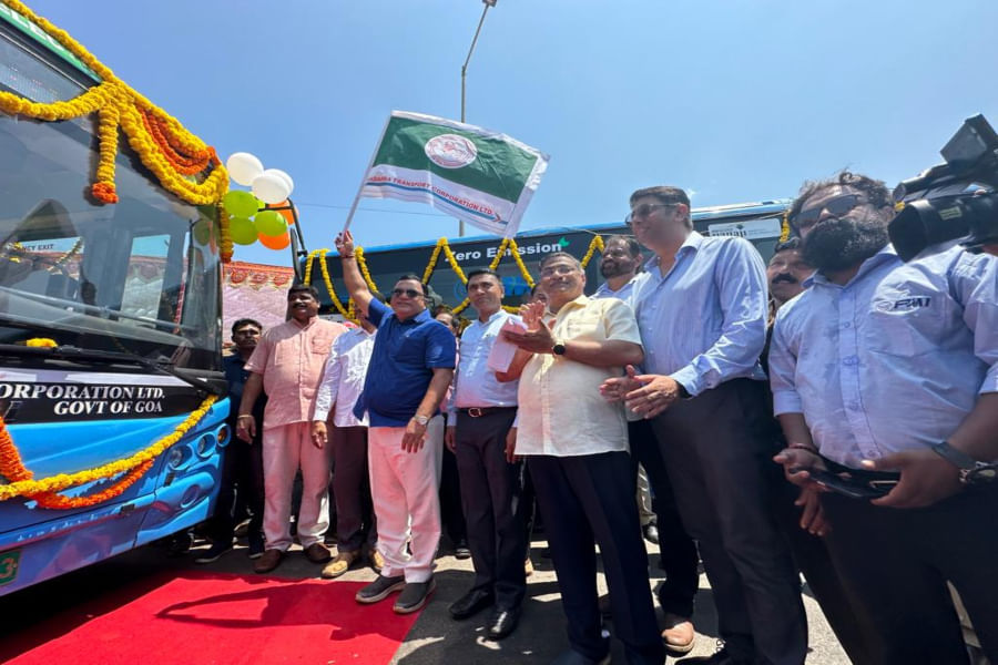 PMI Electro Mobility Delivers 20 Electric Buses With Top-Notch Safety ...