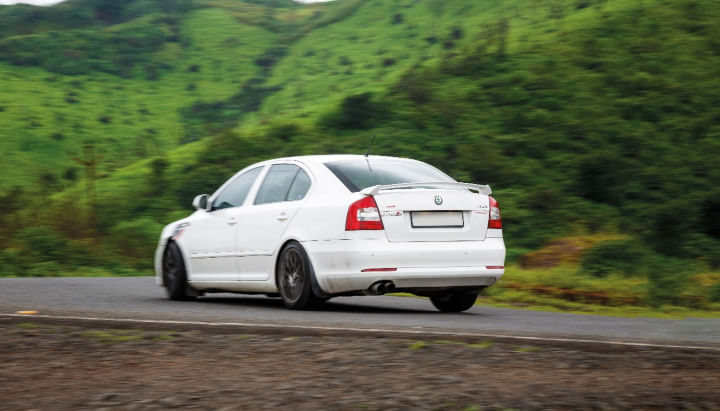 Skoda Laura RS Modified into a Drag Strip Demon