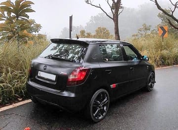 Modified Skoda Fabia - Looks Great In Satin Black Colour!