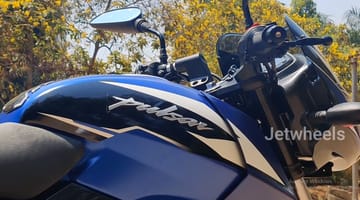 New Bajaj Pulsar 180 Blue Colour Variant Launch Soon - Have A Look At ...