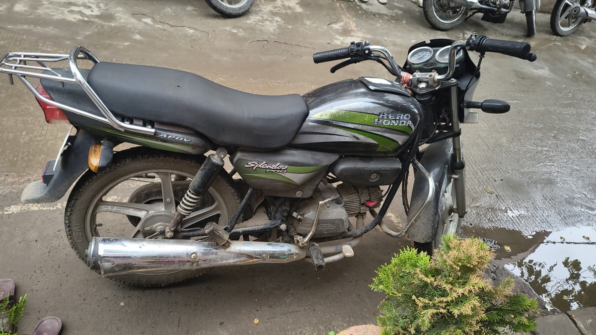 Comfortable and Budget-Friendly Bike - Owner Review of Hero Splendor Plus - 91Wheels