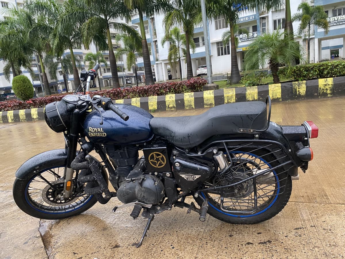 Amazing Royal Feeling - Owner Review of Royal Enfield Bullet 350 BS4 ...